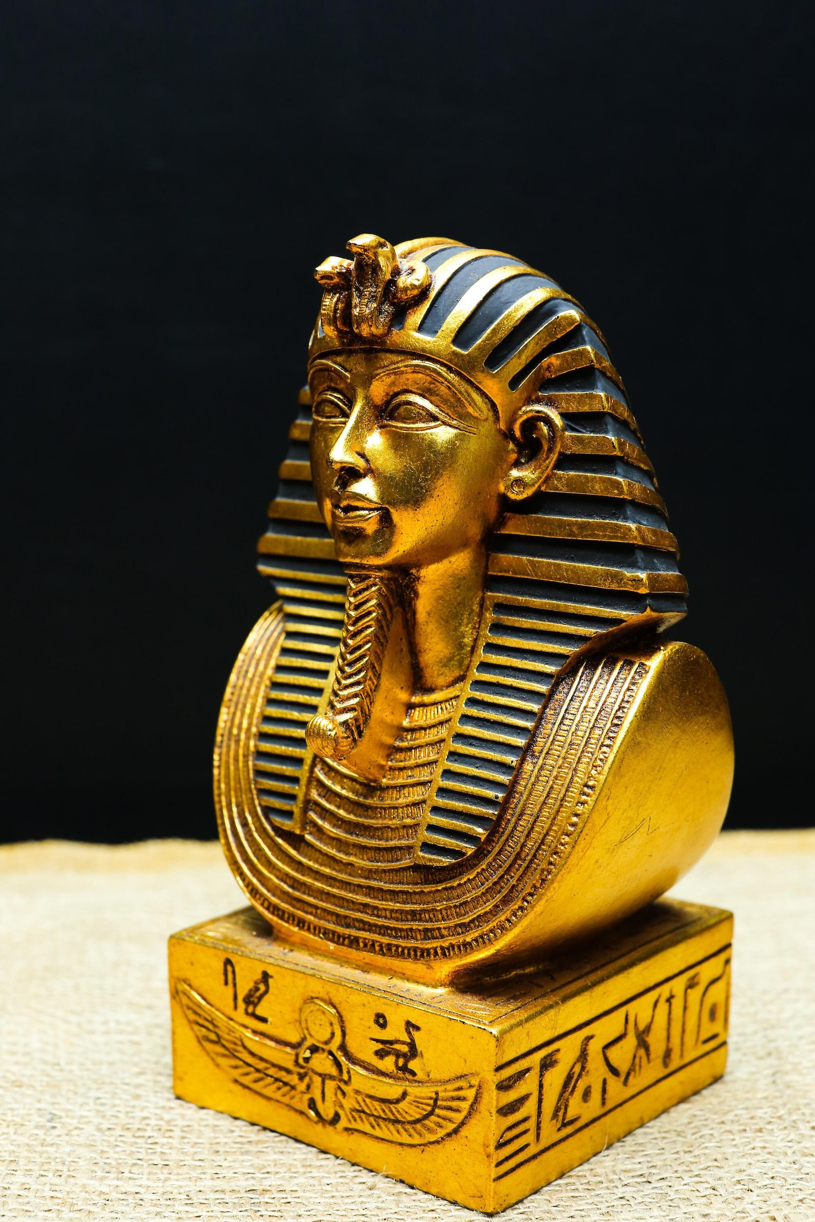 Spectacular King Tutankhamun -king Tutankhamun's Statue - Handcrafted ...