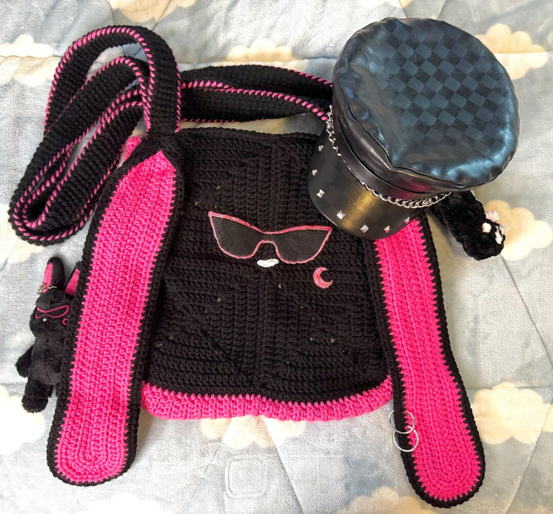 Mito Bunny Totebag - Etsy