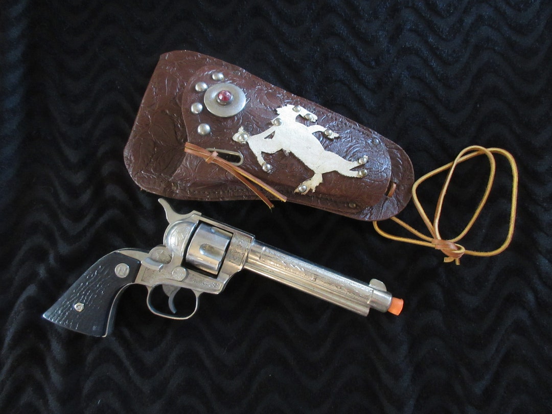 REPLICA Toy PRETEND 1950s Vintage Cowboy Toy Cap Gun Leather Holster ...
