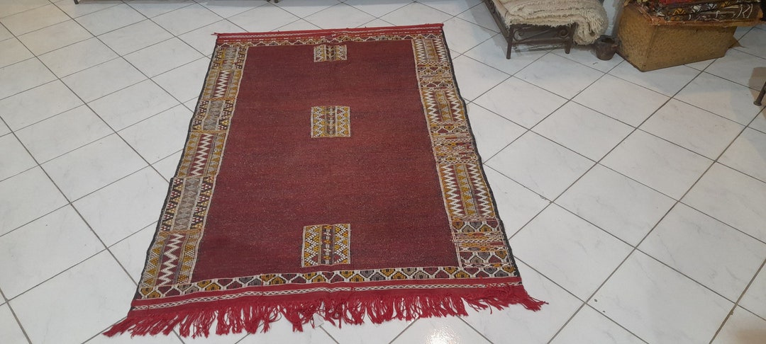 Moroccan Rug Tribal Kilim Middle Atlas Vintage Hanbel Berber Zayan ...