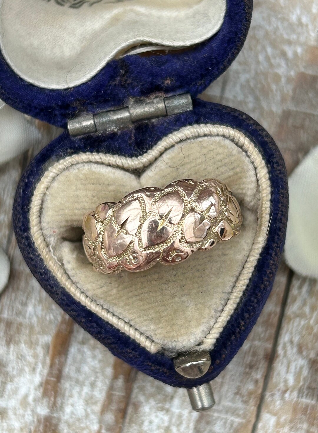 Antique Keeper Pinky Ring Heart Engraving 9 Carat Gold 1918 Chester ...