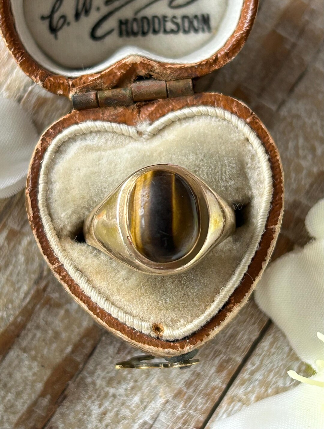 Vintage Oval Tigers Eye Signet Ring 9 Carat Yellow Gold 1975, Pinky ...