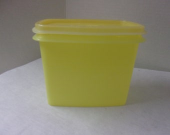 Vintage Tupperware Daffodil Yellow 4pc Canister Set With Servalier Lids ...