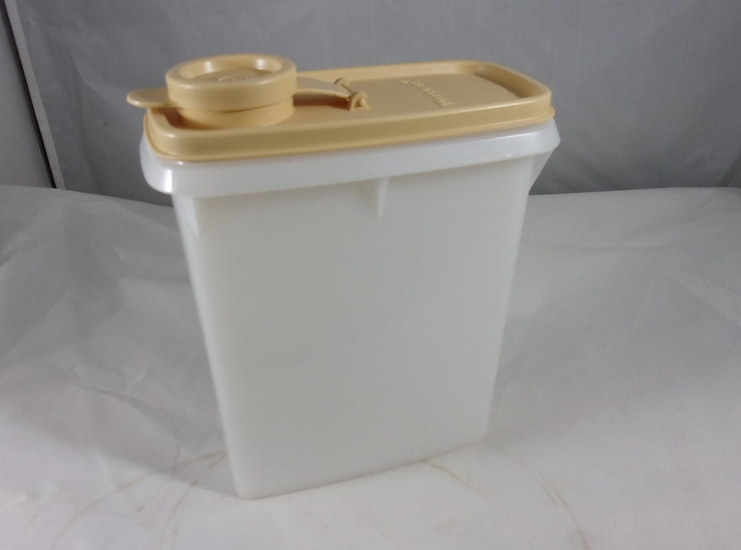 Tupperware Stor N Pour Jr Made in USA Cereal Keeper - Etsy