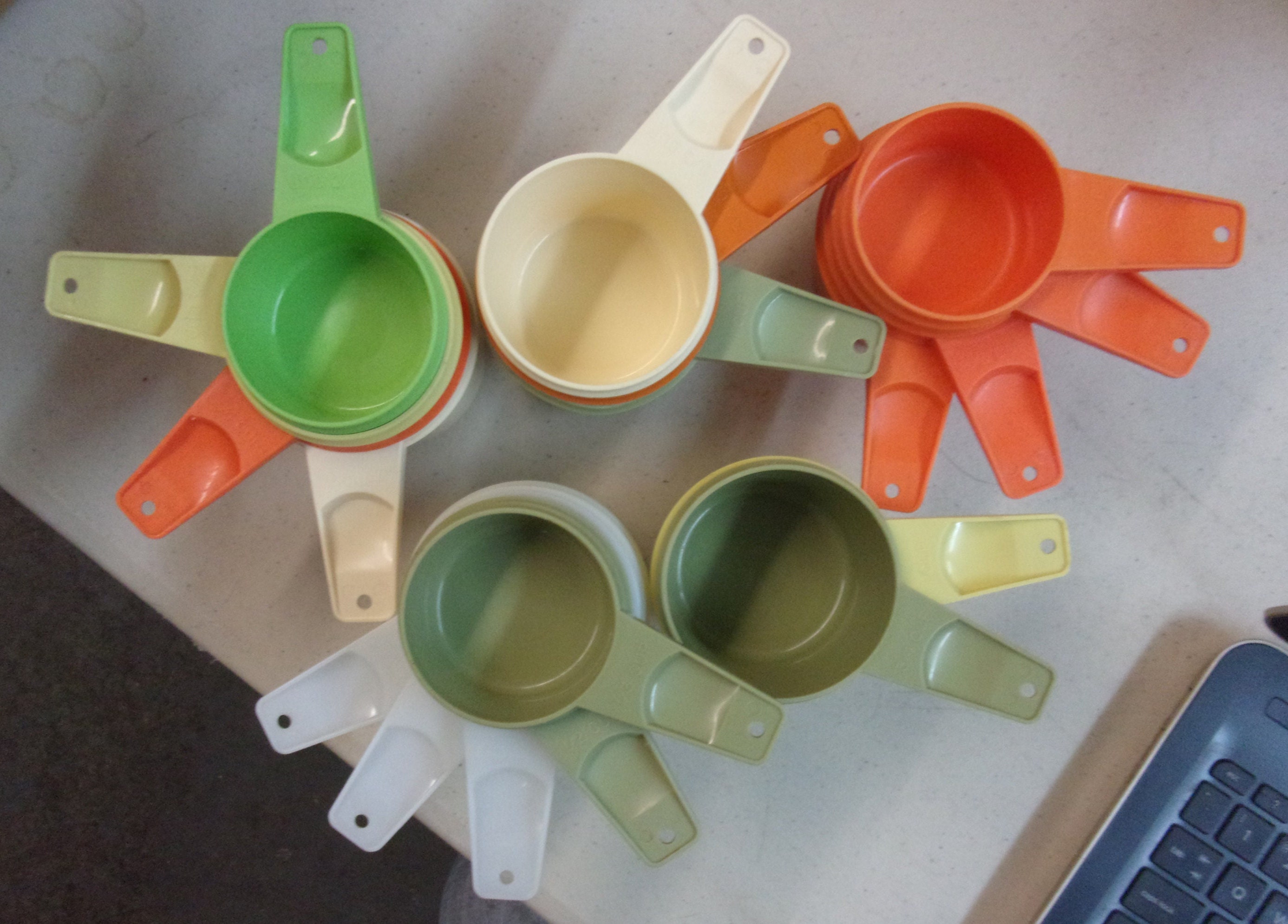 Tupperware Measuring Cups - You Pick - Etsy