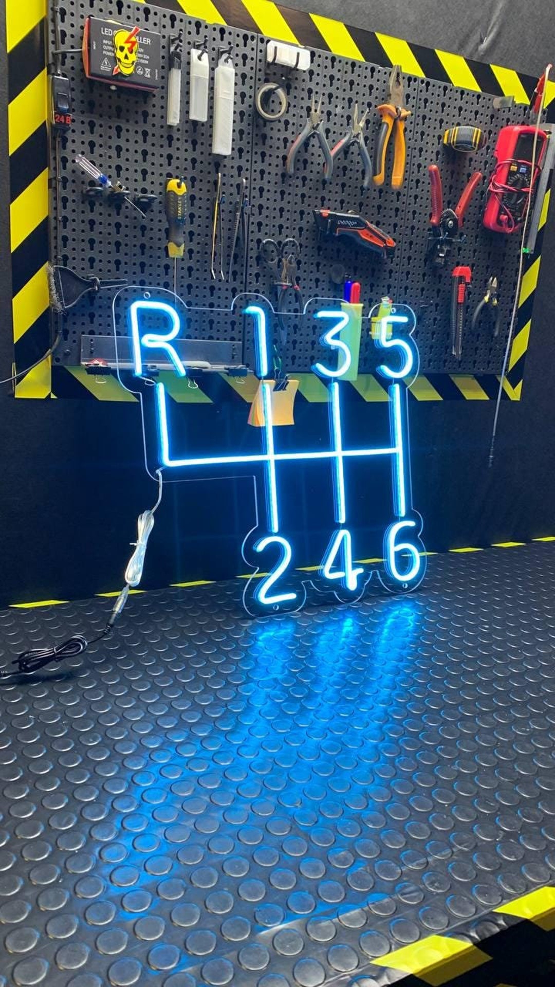 Car Transmission Neon Sign, Gearbox Neon Sign, Speed Gear Neon Sign ...