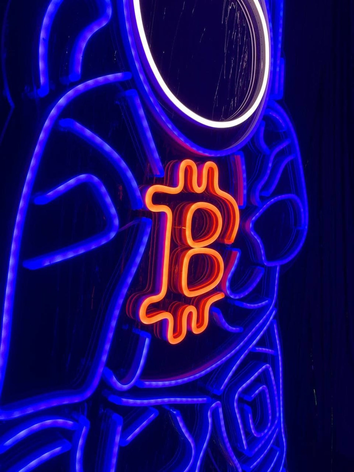 Astronaut With Bitcoin LED Neon Sign Space Man Neon Sign - Etsy
