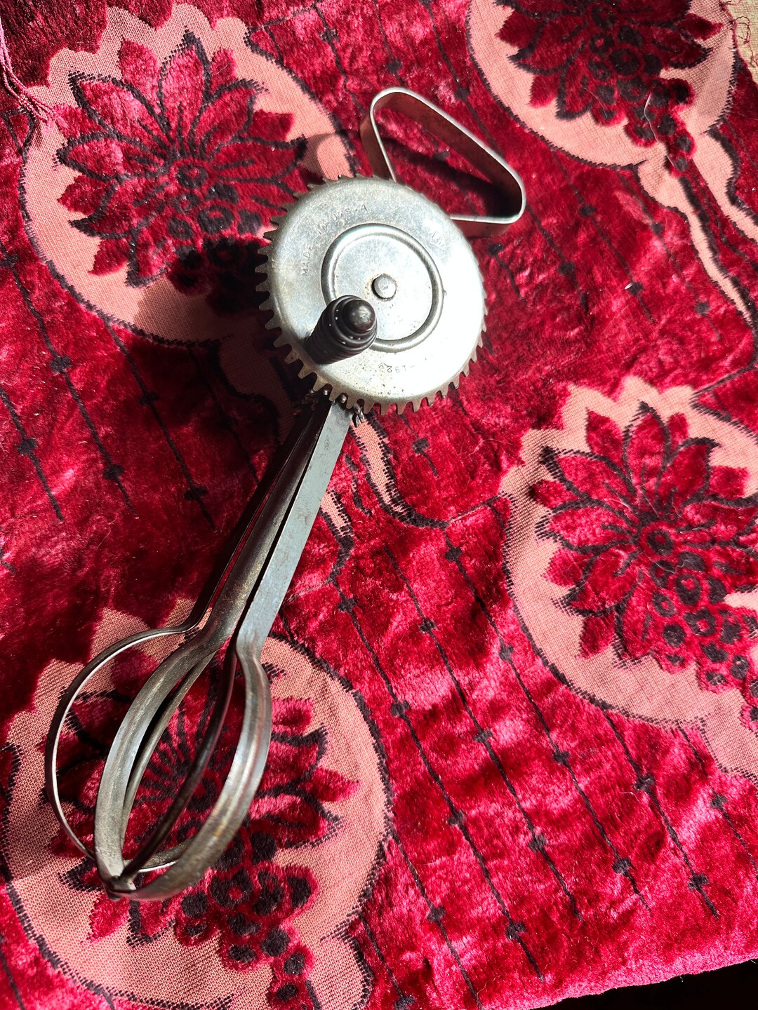 Vintage 1923 A&J Hand Beater Mixer - Etsy