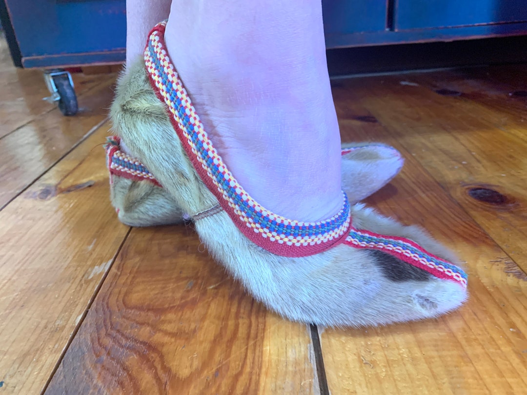 Vintage Elk Brand Hair on Elk Hide Moccasins With Elastic Embroidered ...