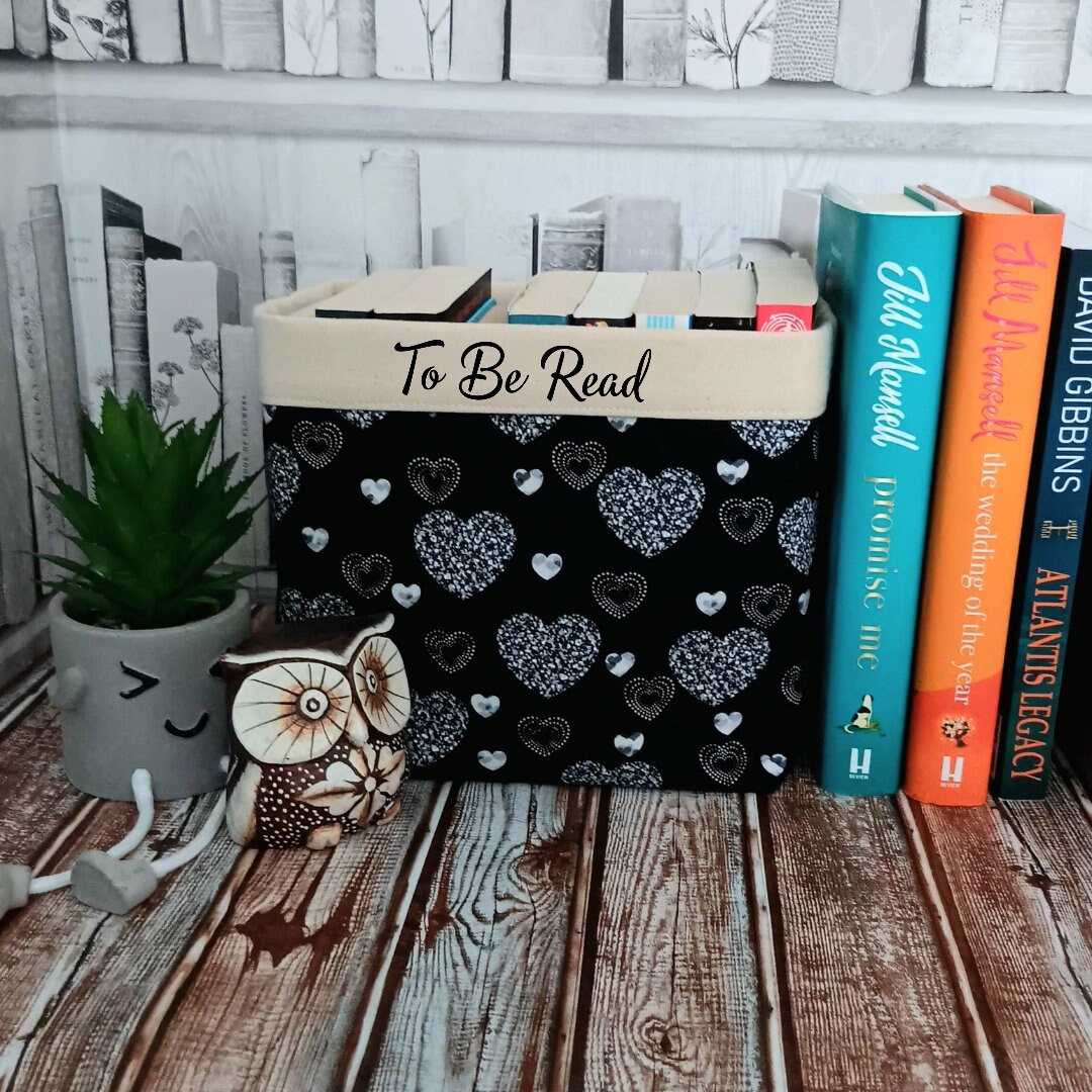 Personalised Book Storage, Book Organiser, Gift for Book Lovers, Hearts ...