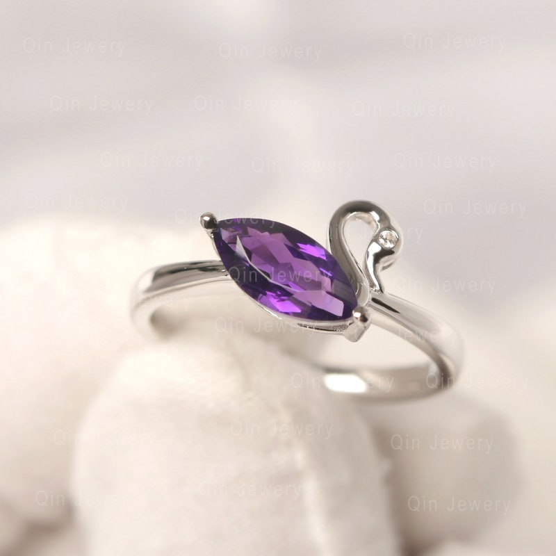 Bird Engagement Ring - Etsy