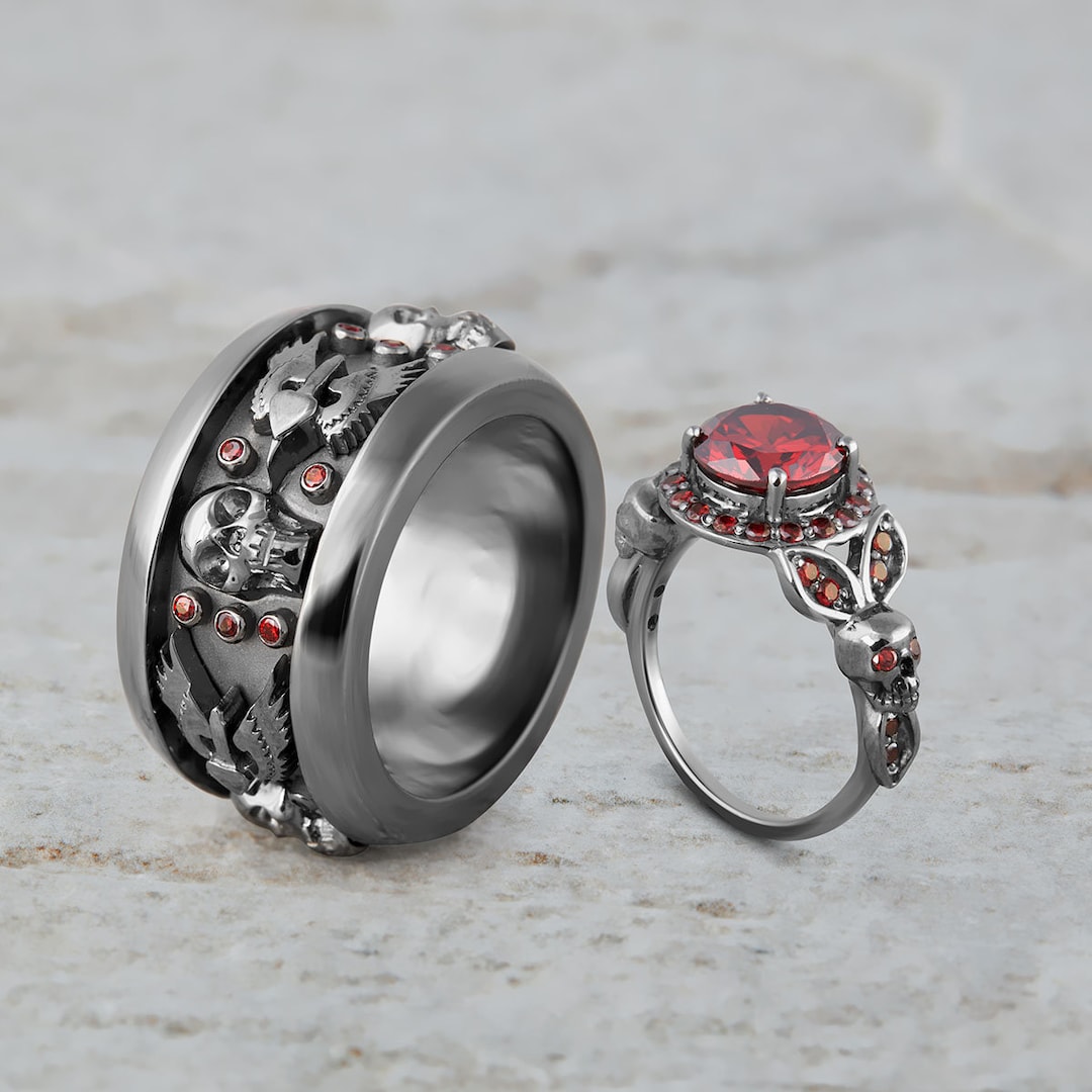 Goth Wedding Ring Set His and Her, Skull Engagement Rings, Gothic ...