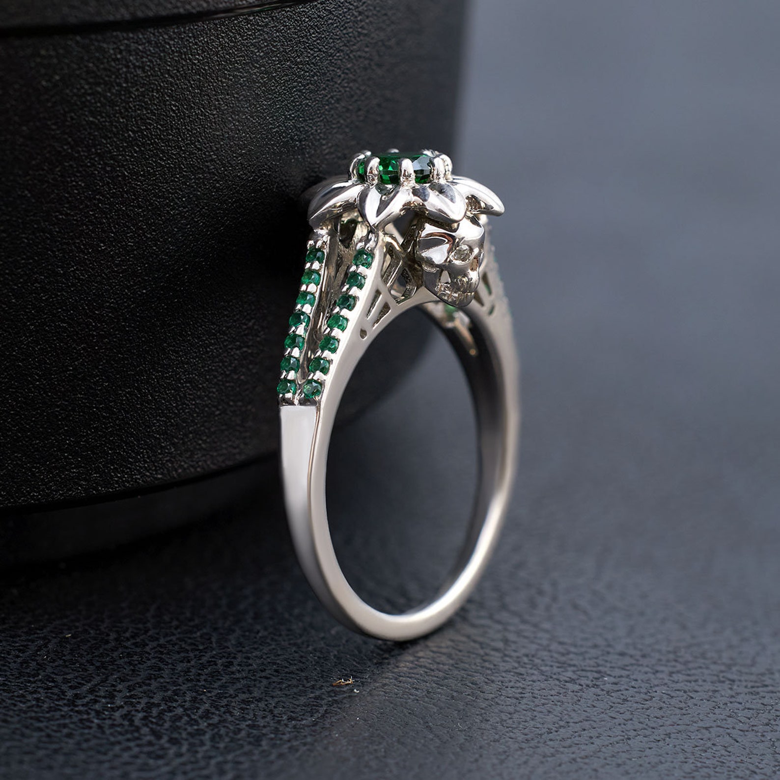 Green Emerald Skull Ring Women, Skull Flower Engagement Ring, Flower ...