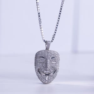 V for Vendetta Mask Necklace Men Boys Iced Out Guy Fawkes Anonymous ...
