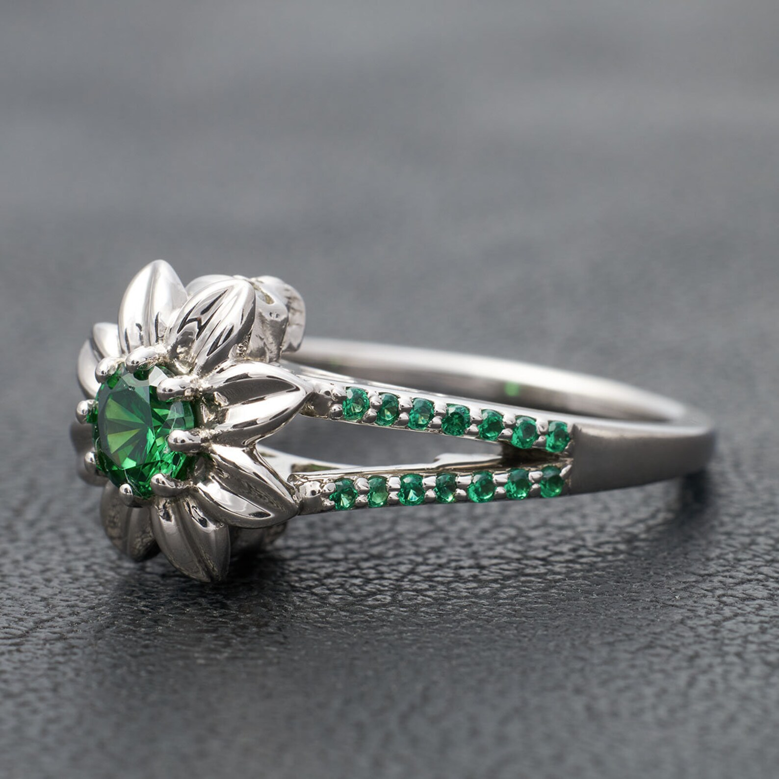 Green Emerald Skull Ring Women, Skull Flower Engagement Ring, Flower ...