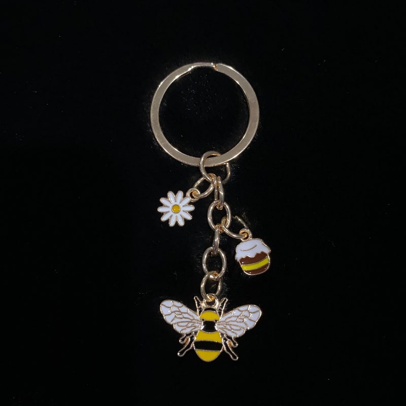 Bumble Bee Keychain - Etsy
