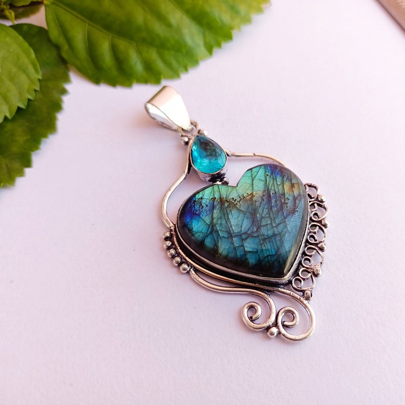 Labradorite Pendant - Etsy