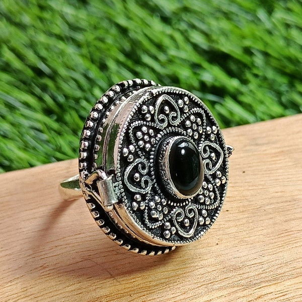 Poison Ring - Etsy