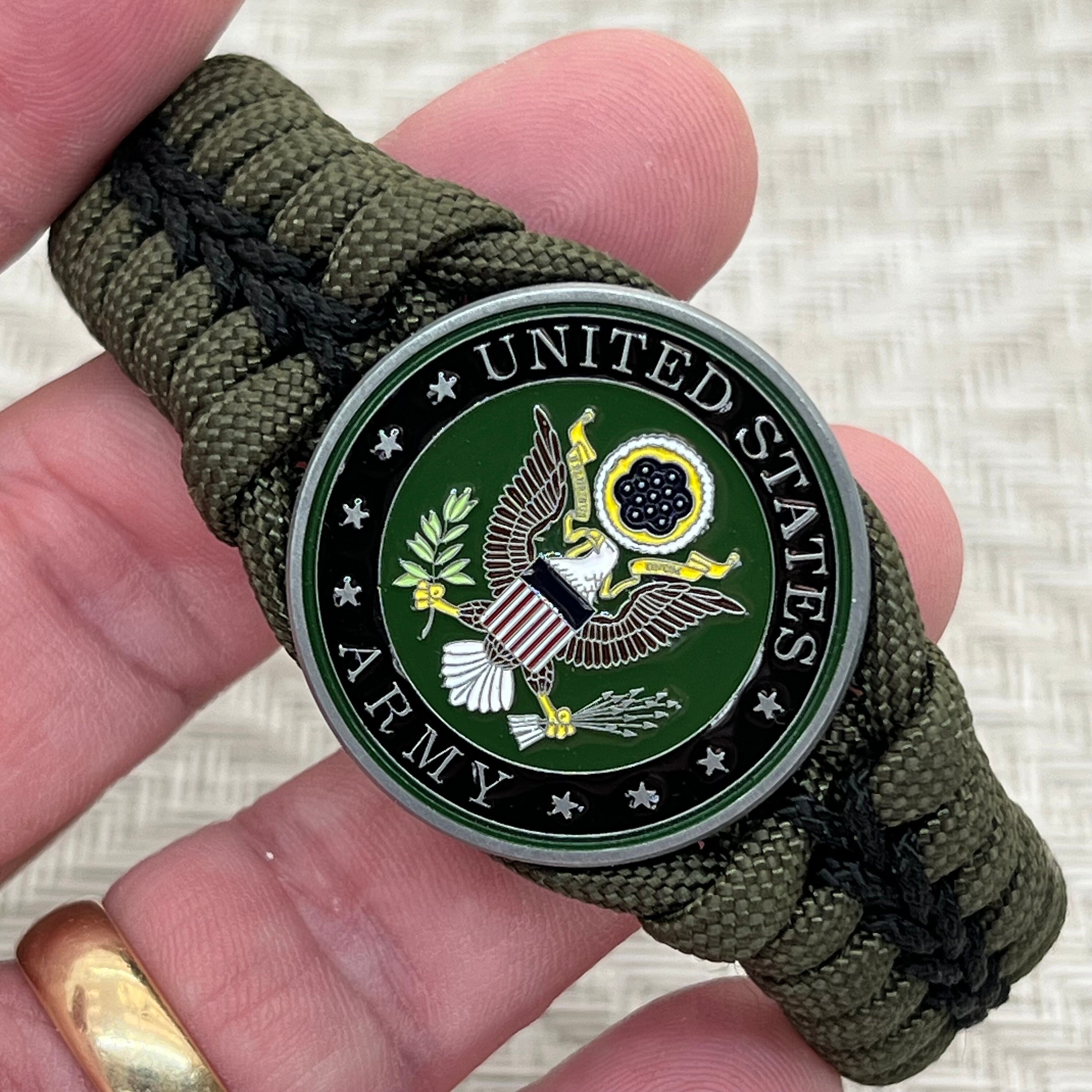 US Army Paracord Bracelet: Military Veteran Gift, Handmade Medallion - Etsy