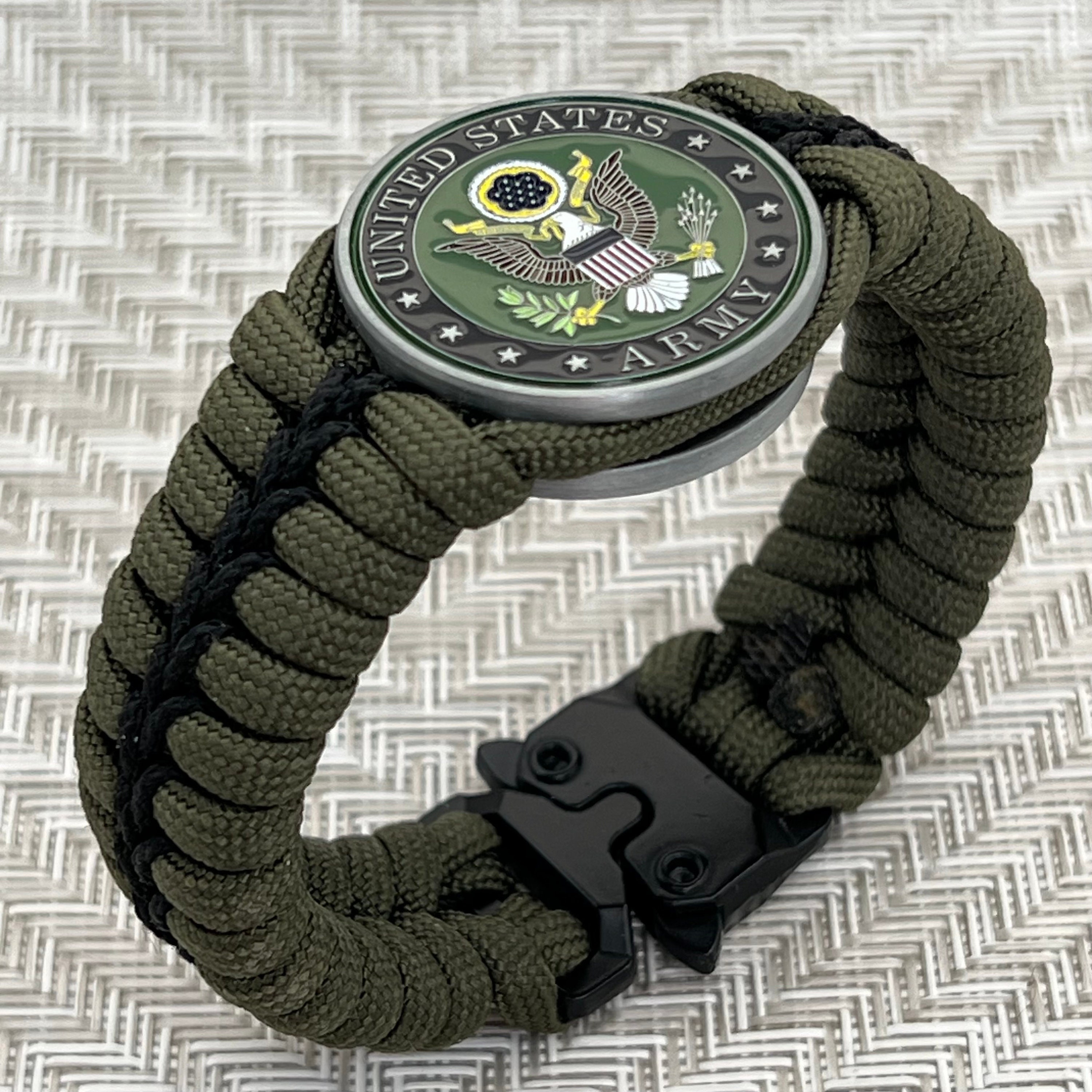 US Army Paracord Bracelet: Military Veteran Gift, Handmade Medallion - Etsy