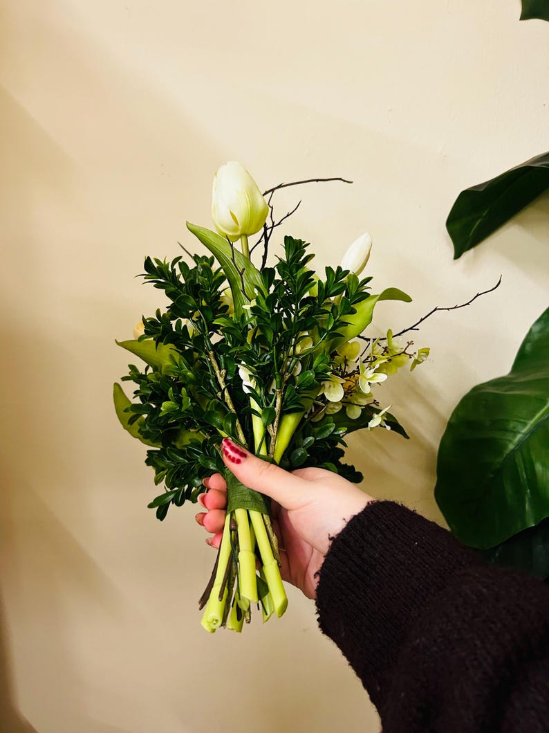 Emmchen Bouquet: Artificial Flower Bouquet, Cream, Romantic Table ...