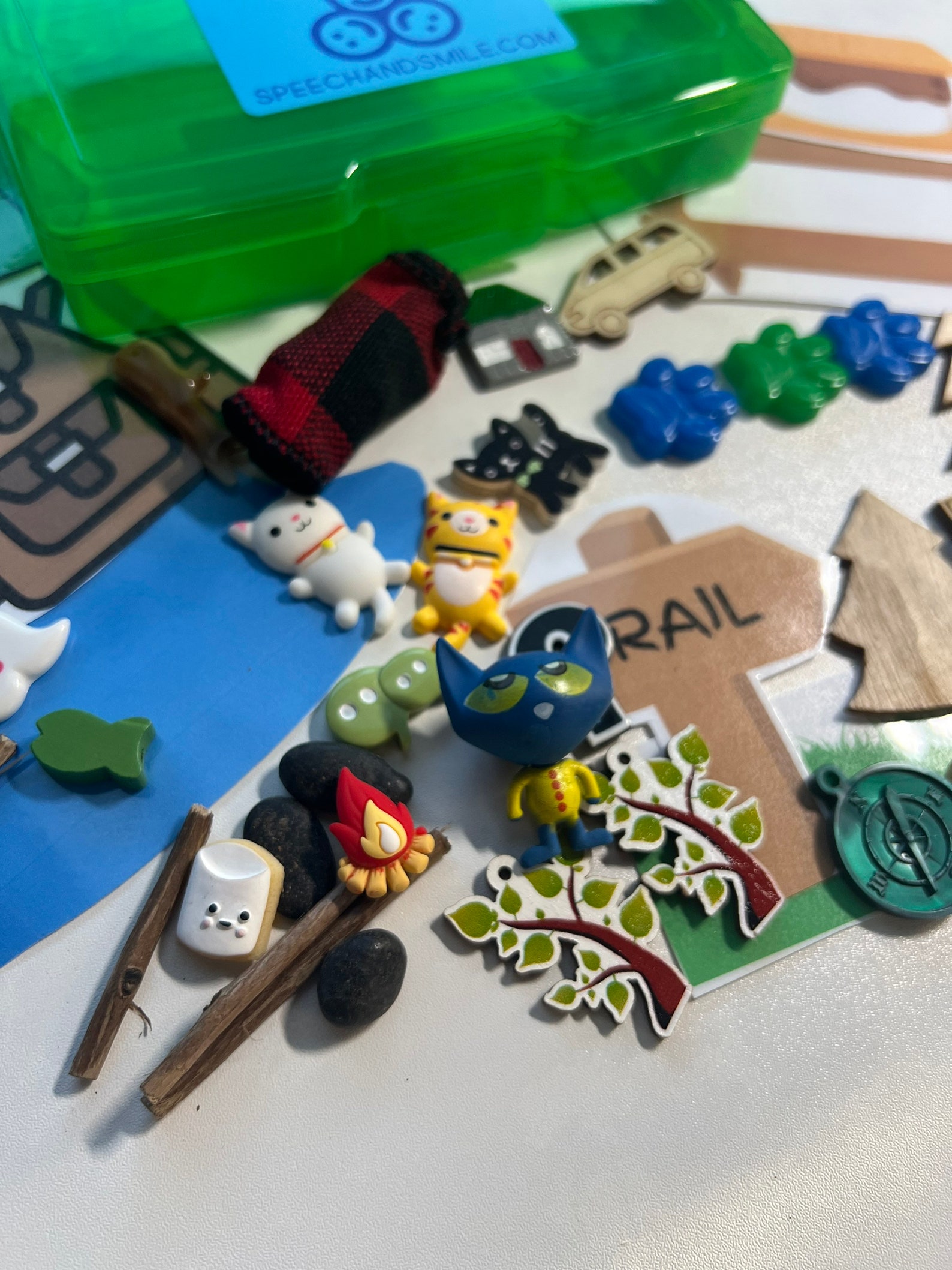 Story Kit Pete the Cat STORY PROPS Pete the Cat Goes Camping Book ...