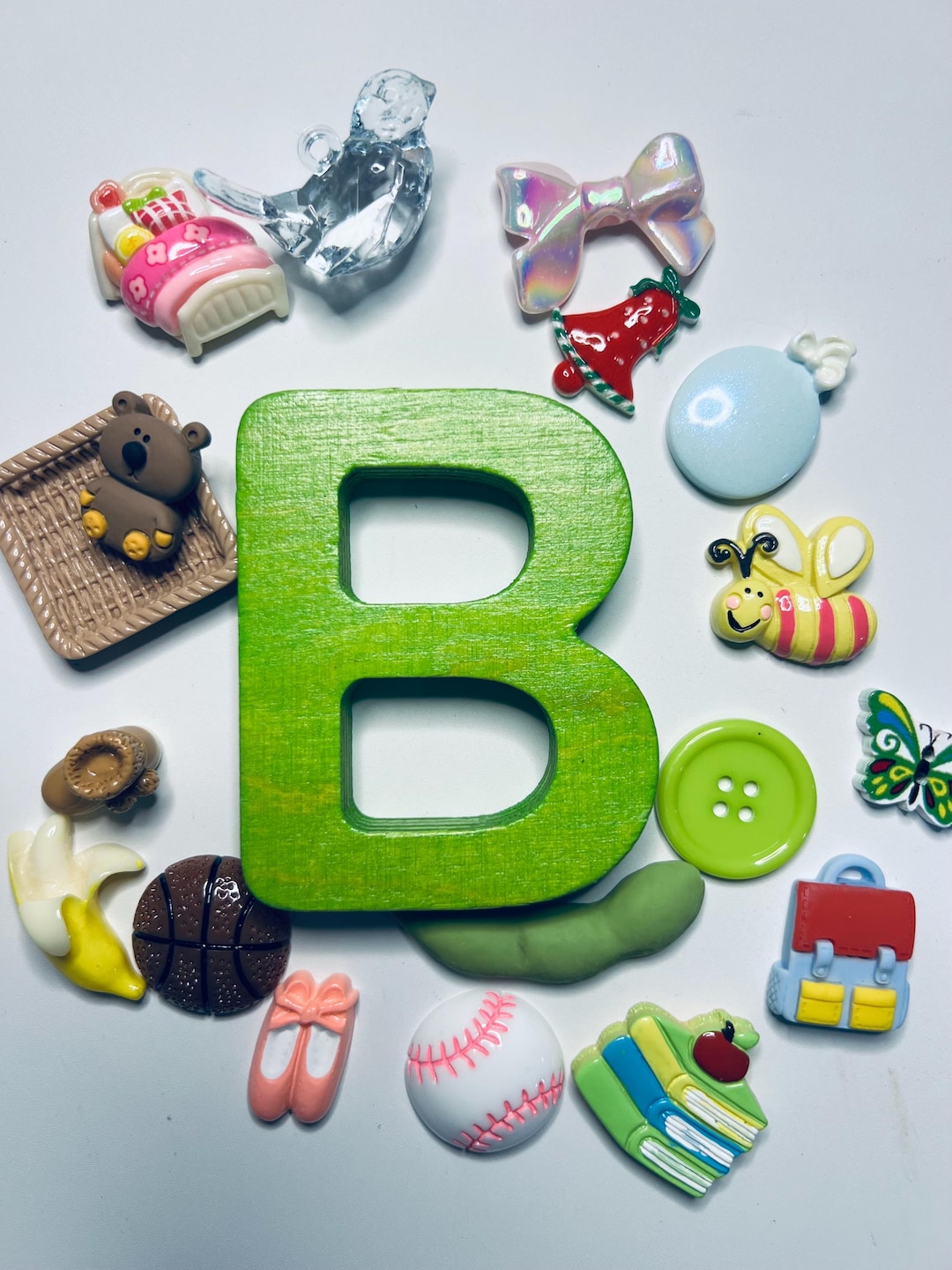 Alphabet Set With Letters and Objects to Learn Beginning Sounds ...