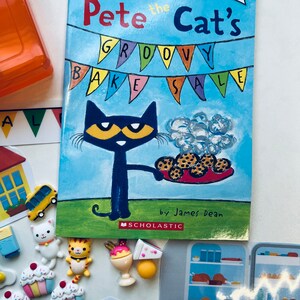 Story Kit-pete the Cat STORY PROPS Pete the Cat Groovy Bake Sale-speech ...