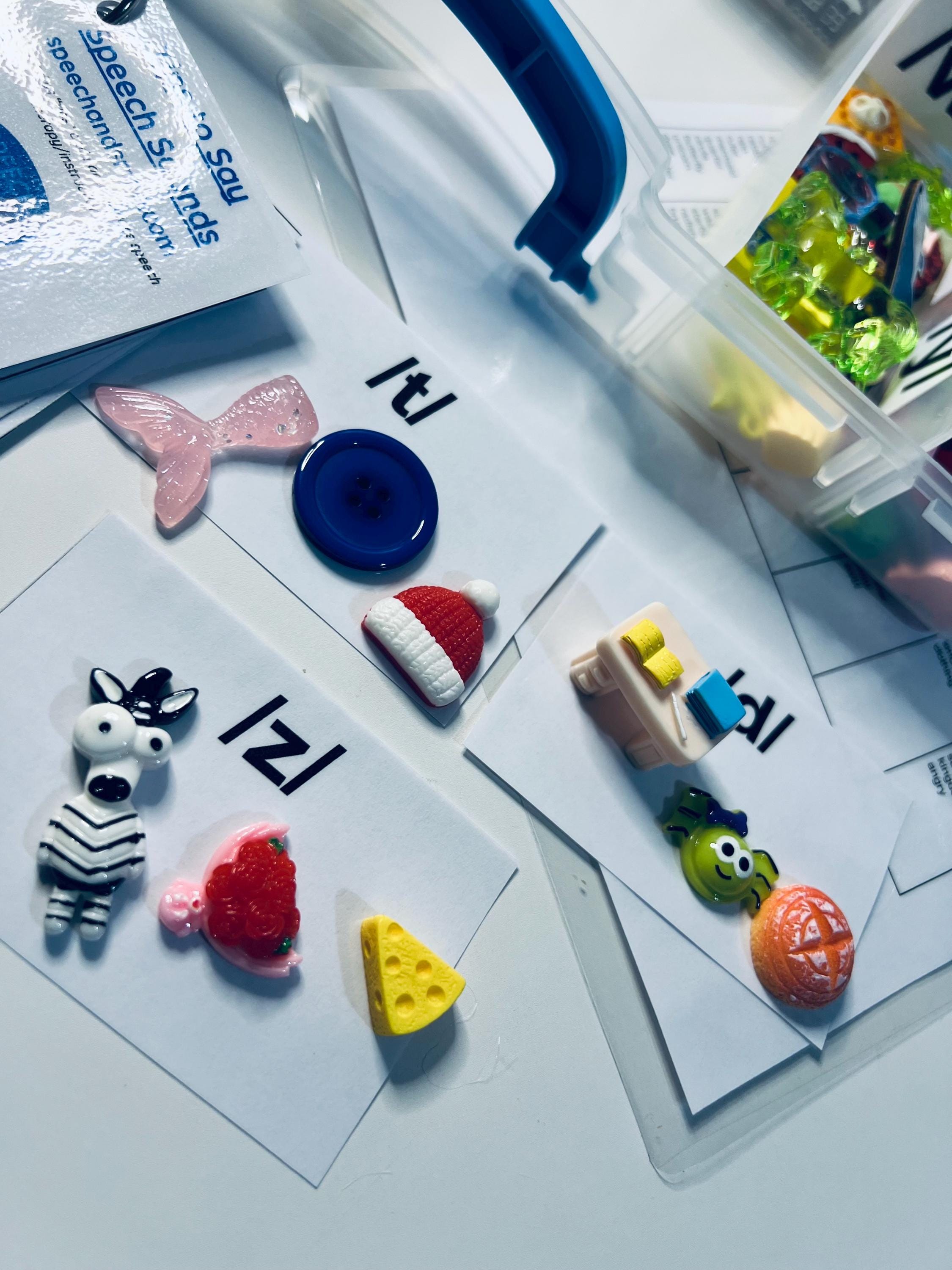 Say & Play Mini Objects Speech Therapy Kit – 300+ Articulation Trinkets ...