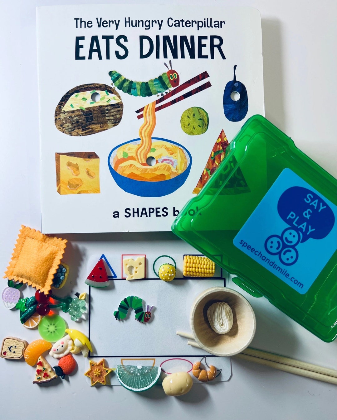 Say and Play Very Hungry Caterpillar Eats DINNER Book and Story Kit ...