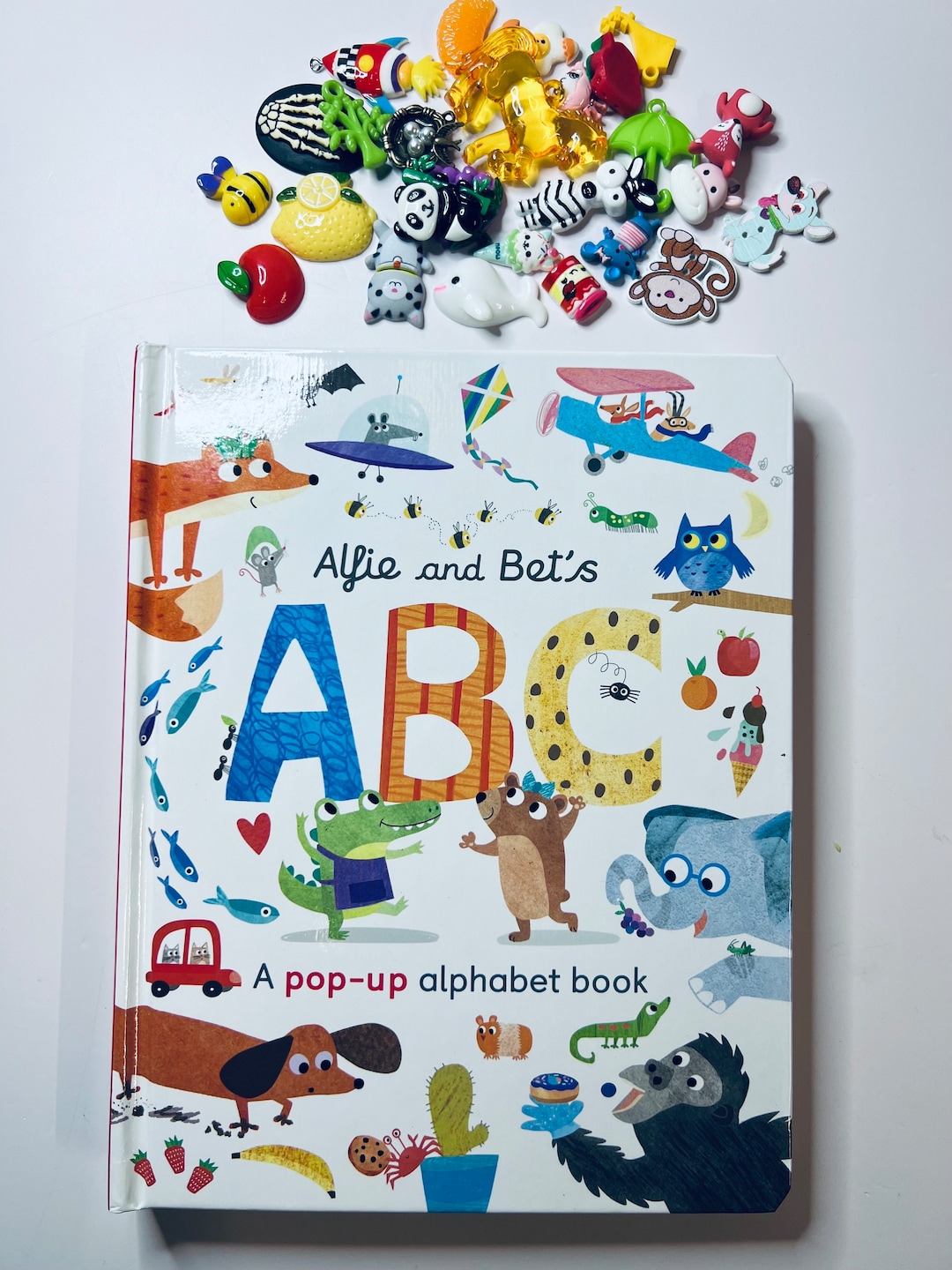 Alphabet Trinkets and Story Kit With Pop up Alphabet Book-montessori ...