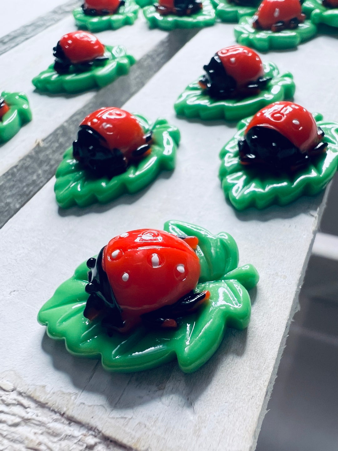 Miniature Ladybug on a Leaf Trinkets Ladybug Mini Objects Speech ...