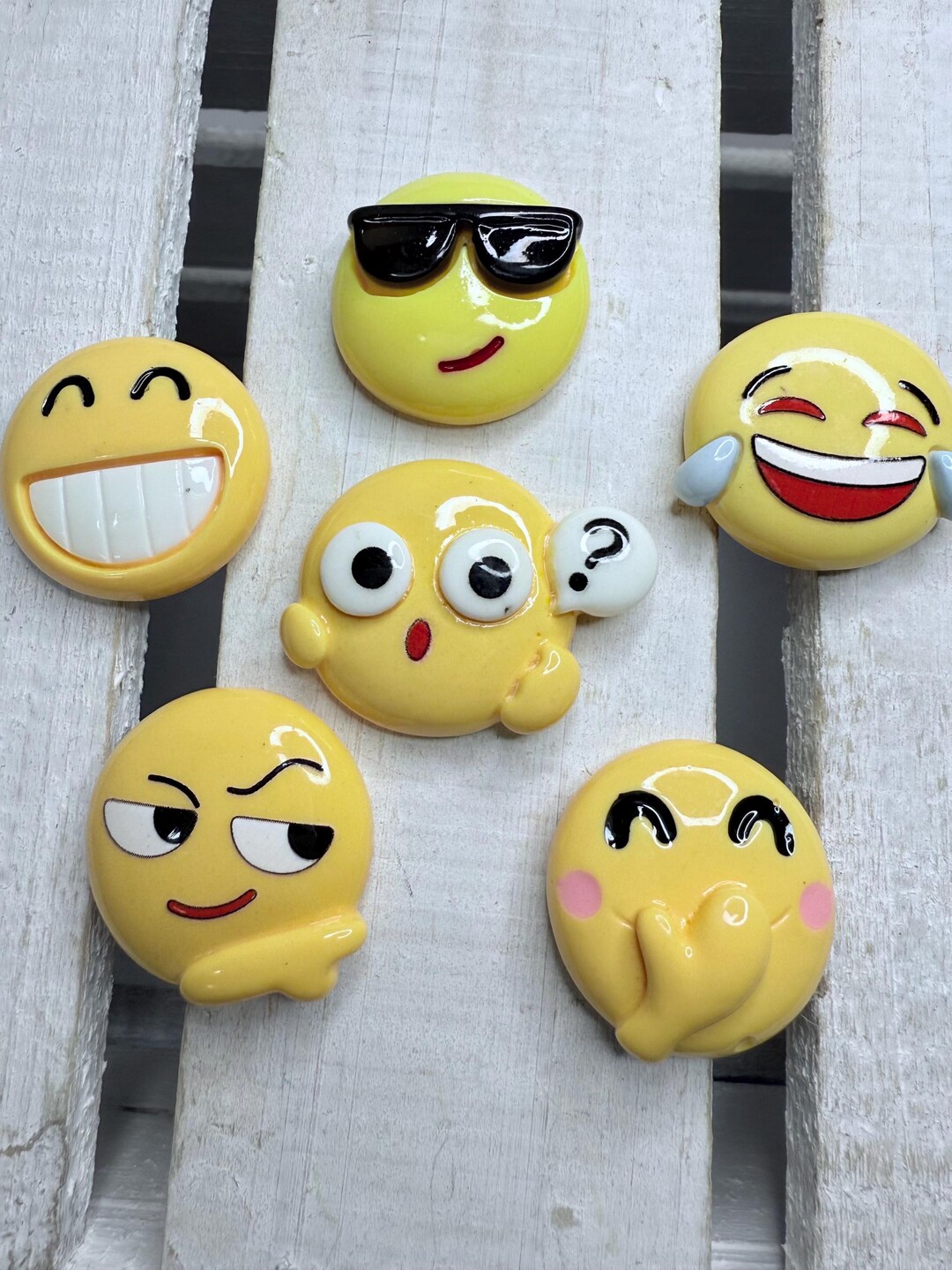 Emoji Trinkets – Emotions Set of 6 Emoji Mini Objects – 3D Resin Flat ...