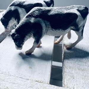 Miniature Cow Grazing Figure 3D Mini Objects Speech Therapy Dollhouse ...