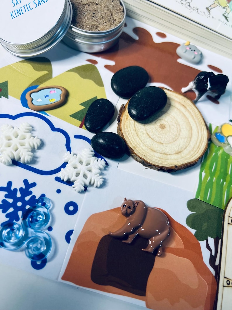 We Are Going on a Bear Hunt Story Kit With Mini Objects - INCLUDES BOOK ...
