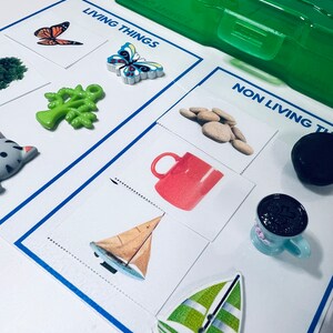 LIVING NONLIVING Preschool SCIENCE Task Box With Mini Objects - Sort ...