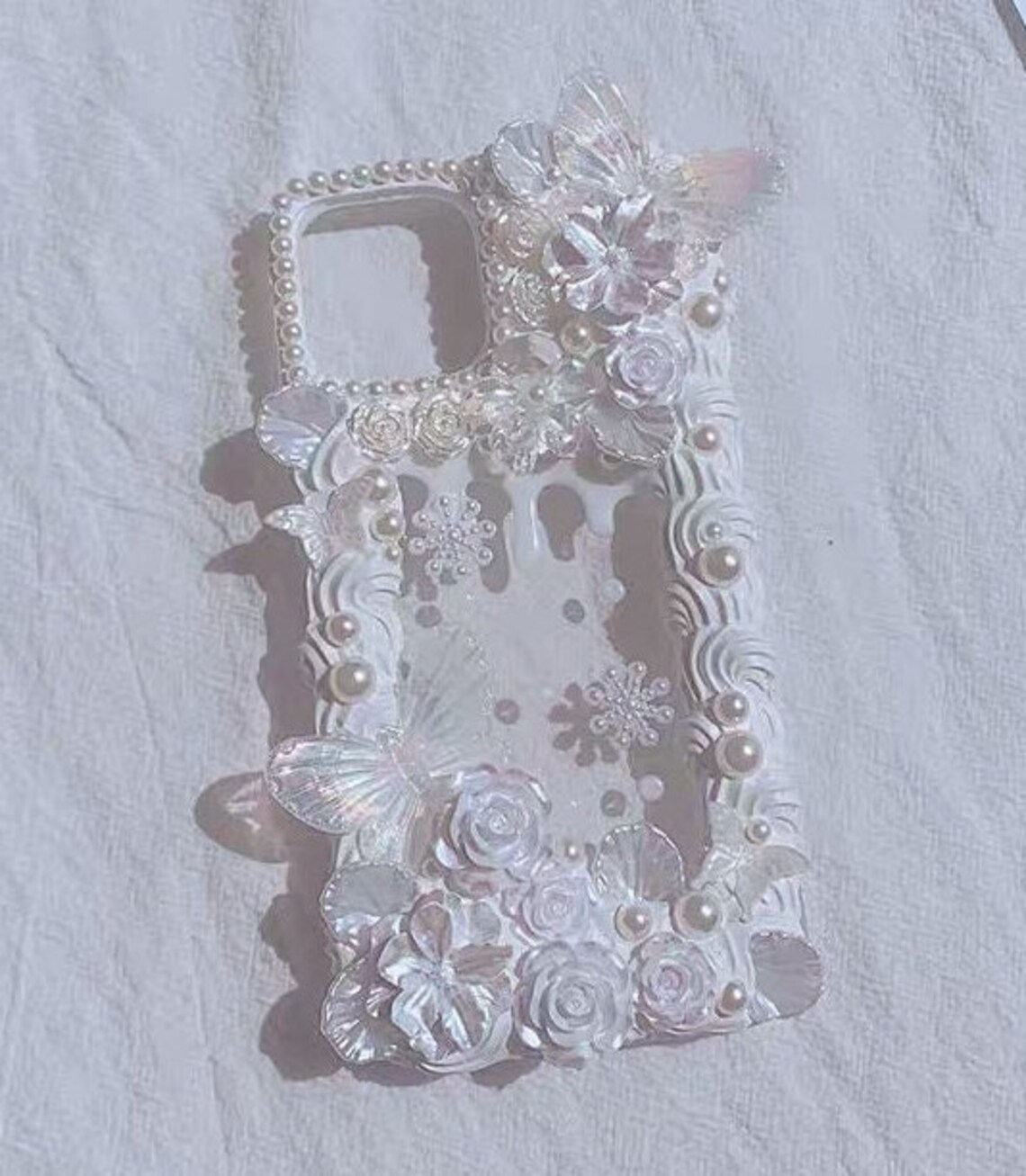 Butterfly Baroque Phone Case Pearl Vintage Phone Case - Etsy