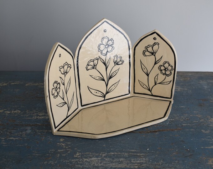Ceramic Black and White Floral Standing Altar Shrine Prayer Altar ...