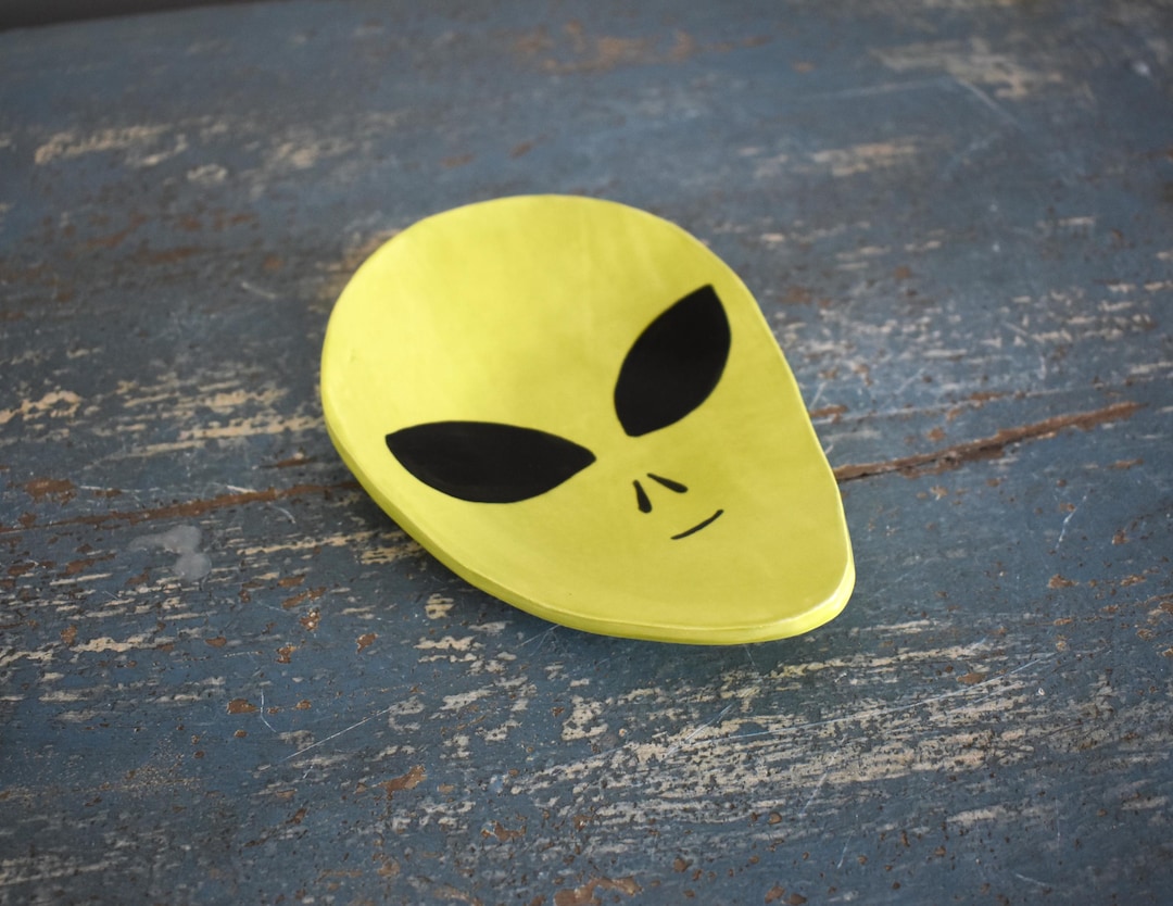 Ceramic Alien Head Spoon Rest Handmade Home Decor Pottery Alien UFO ...