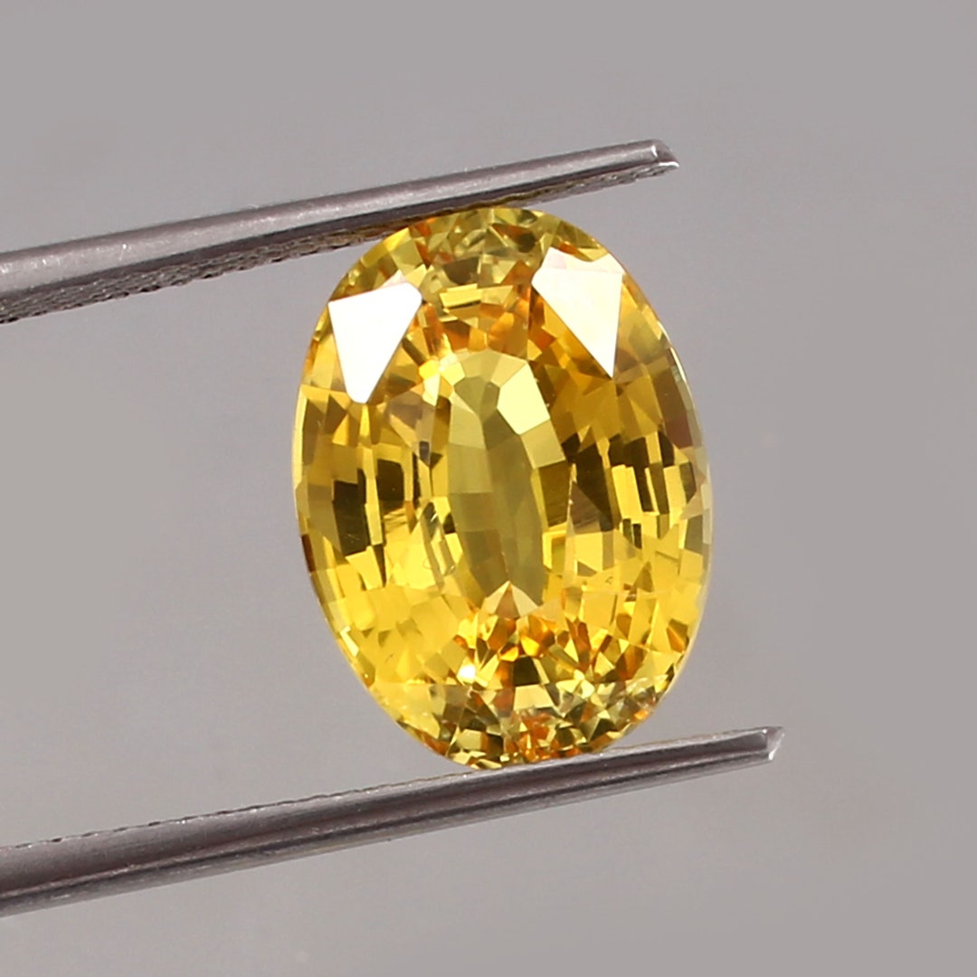 AAA Grade Flawless Ceylon Yellow Sapphire Oval Loose Cut Gemstone ...
