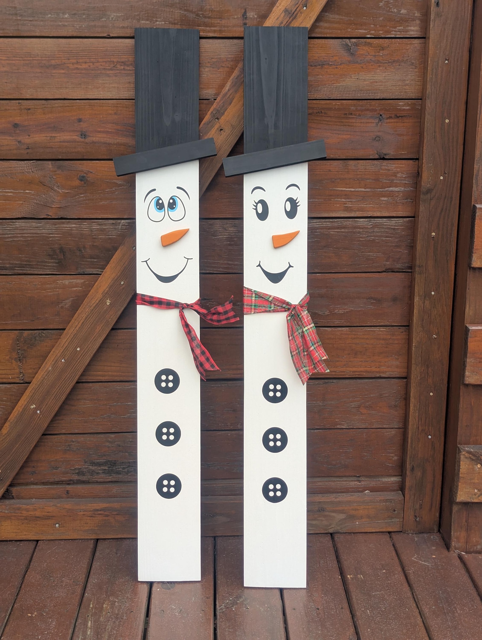 Snowman and Snowwoman Cedar Porch Leaner / Rustic Winter Front Porch ...
