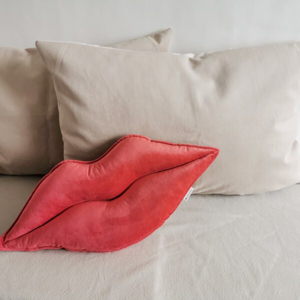 Lips Pillow - Etsy