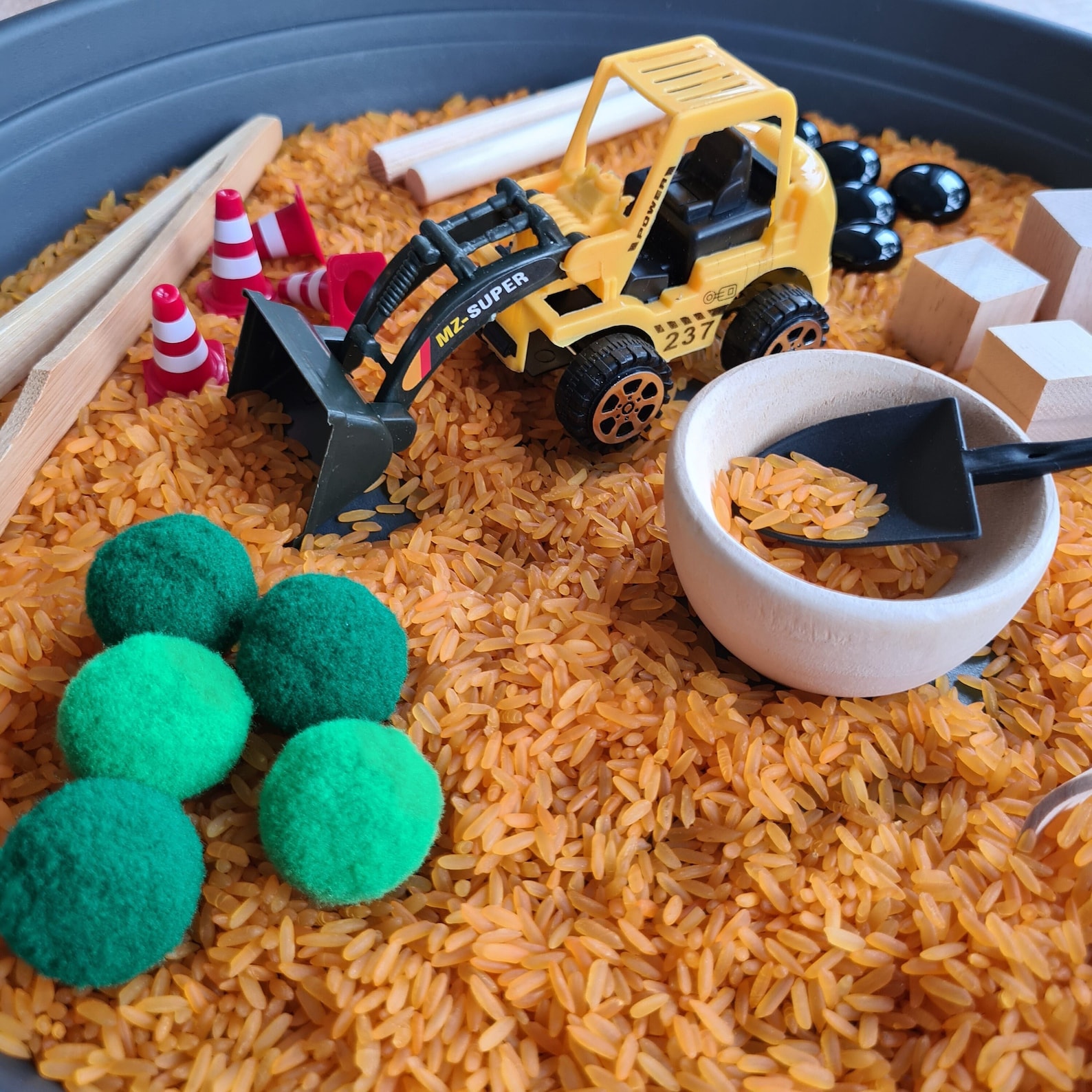 Construction Site Activity Tray Montessori Game - Sensory Play Contents ...