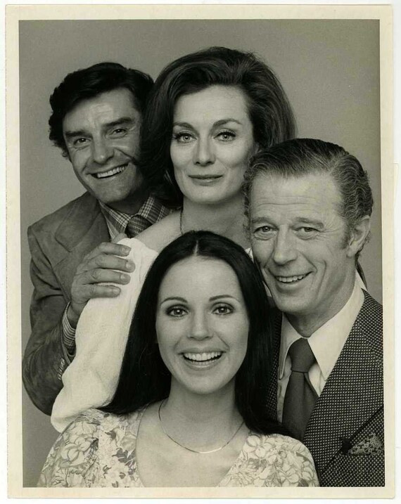 Meg Bennett's Instagram, Twitter & Facebook on IDCrawl