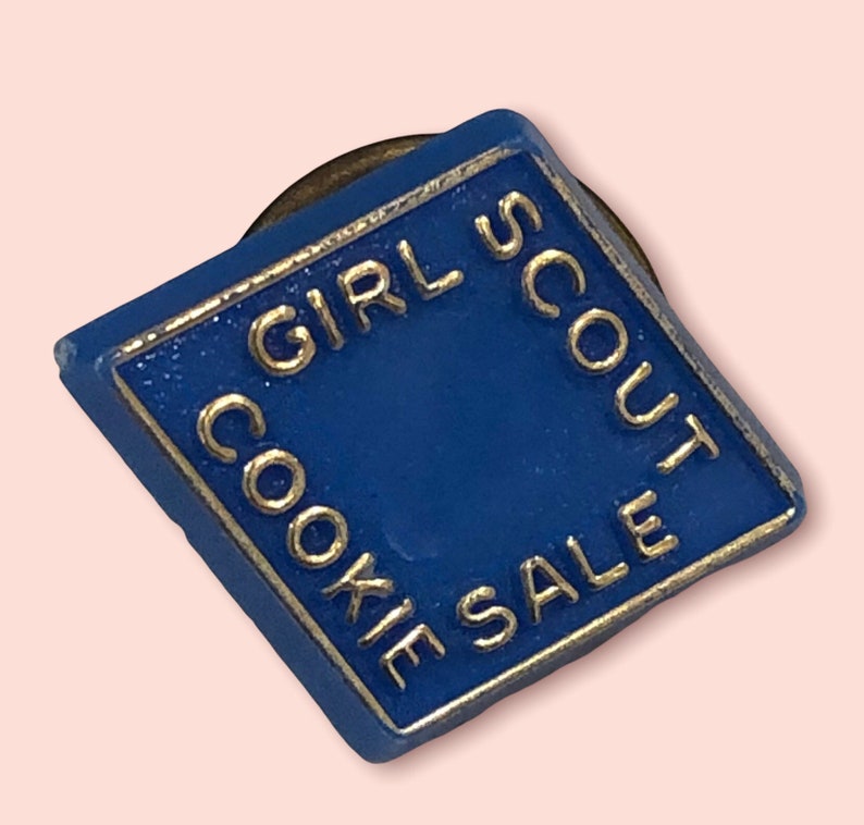 Retired Girl Scout Cookie Pins 1999-2019 Daisy Brownie Junior Cadette ...