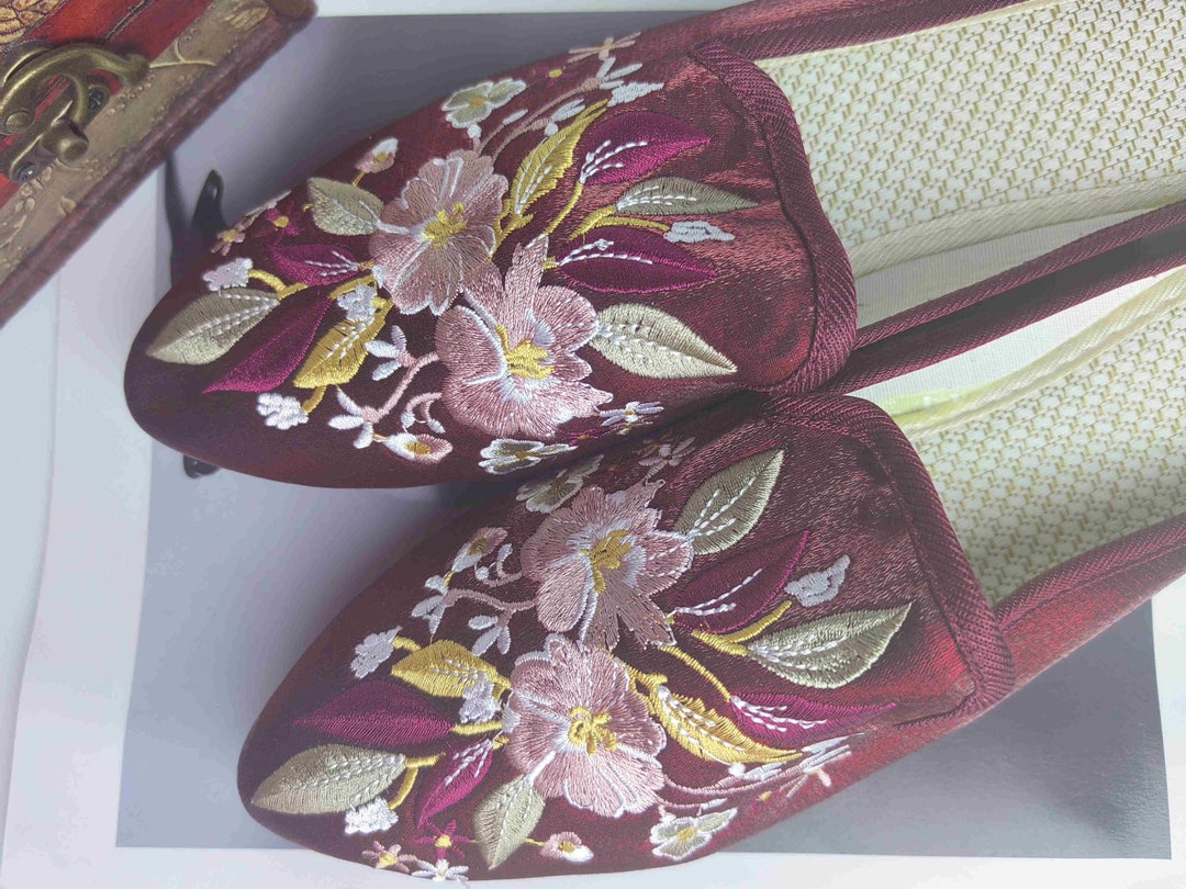 Red Embroider Mule Woman Pointed Toe Flats Chinese - Etsy