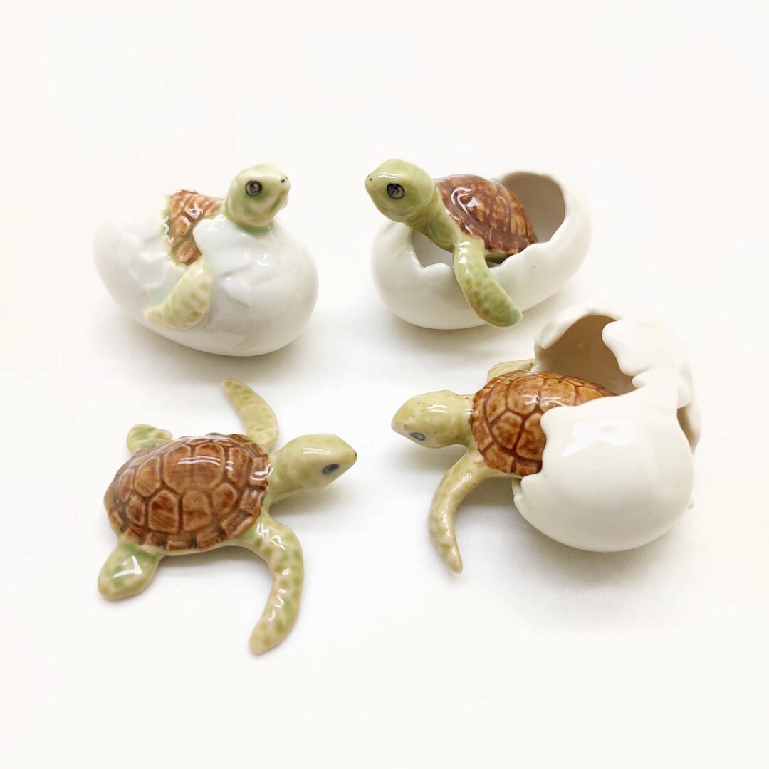 4 Baby Turtles Ceramic Figurines | Crawl Into the Sea After Emerging ...