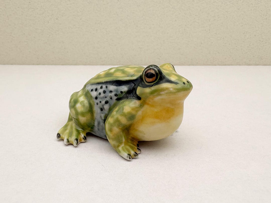 Hand-painted Ceramic Frog Figurine: Nature-inspired Shelf Decor - Etsy