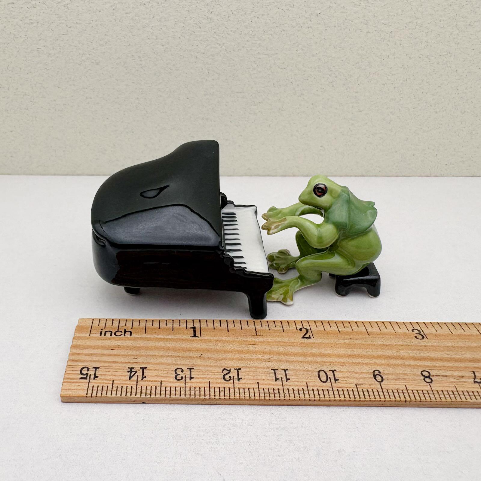 Hand-painted Ceramic Frog Musician Figurine: Jazz Band Decor - Etsy