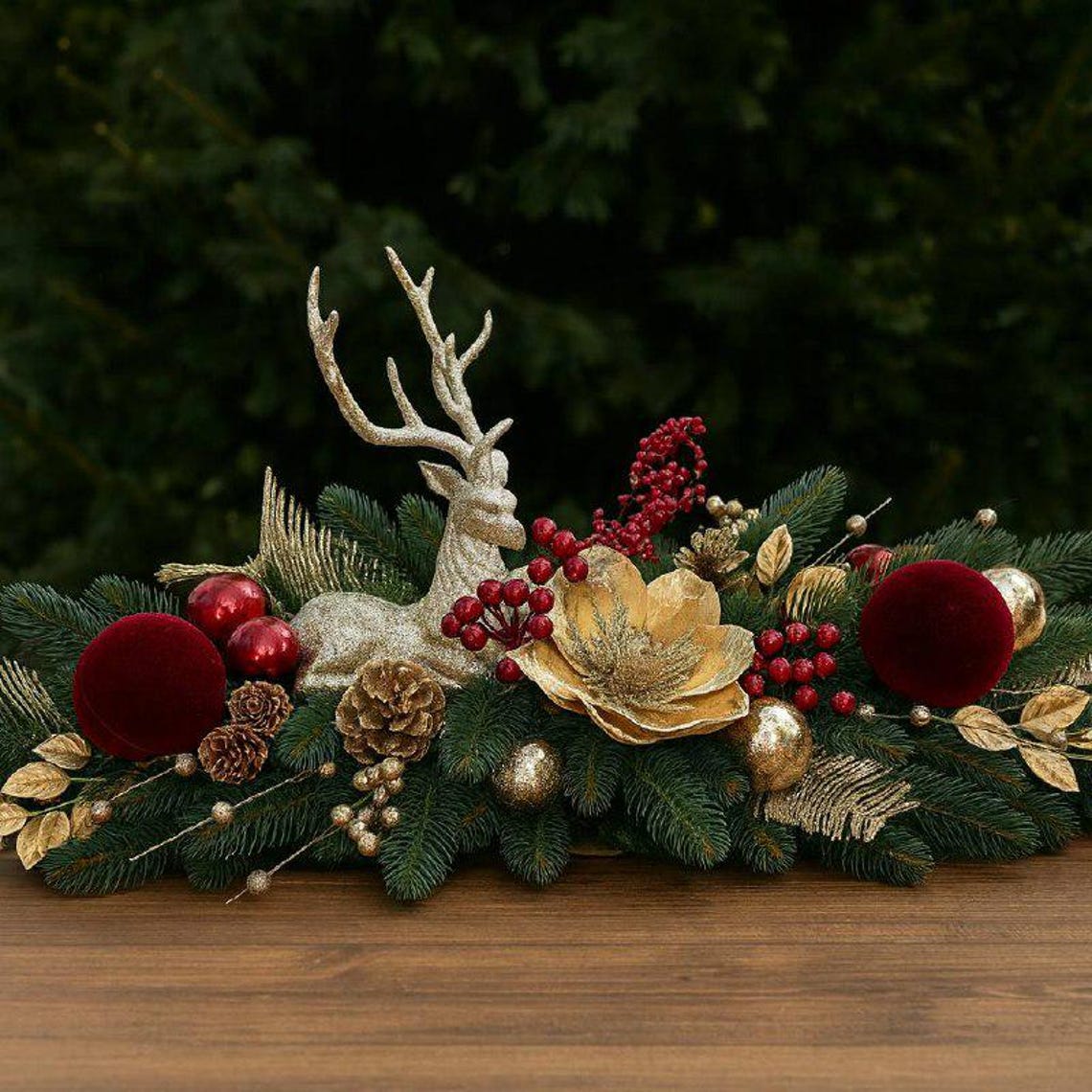 Reindeer Christmas Centerpiece, Gold & Red Holiday Table Arrangement - Etsy